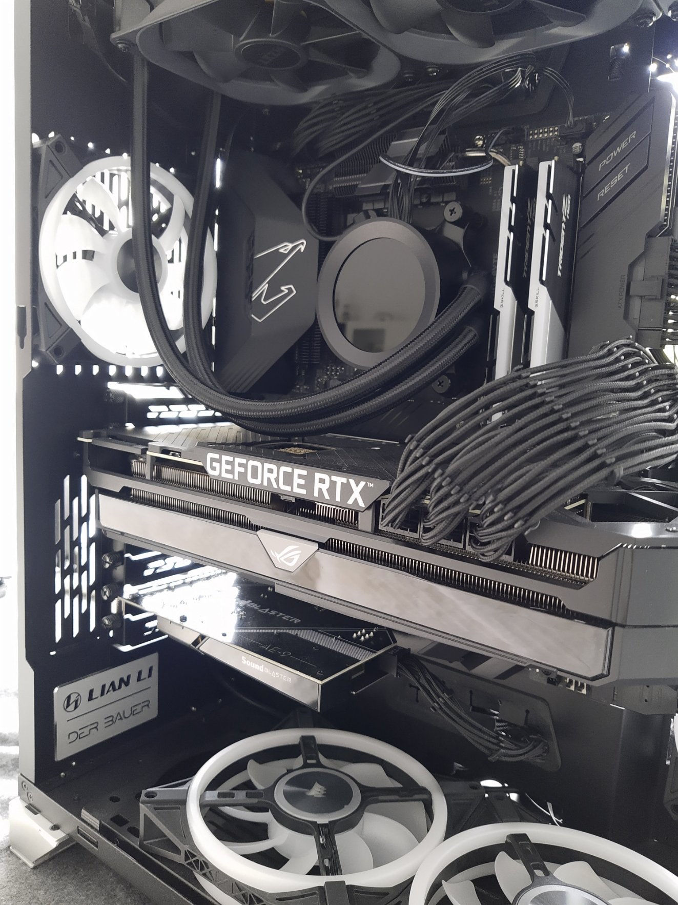 RTX 4090 im Lian Li O11 Dynamic XL unterbringen? | ComputerBase Forum