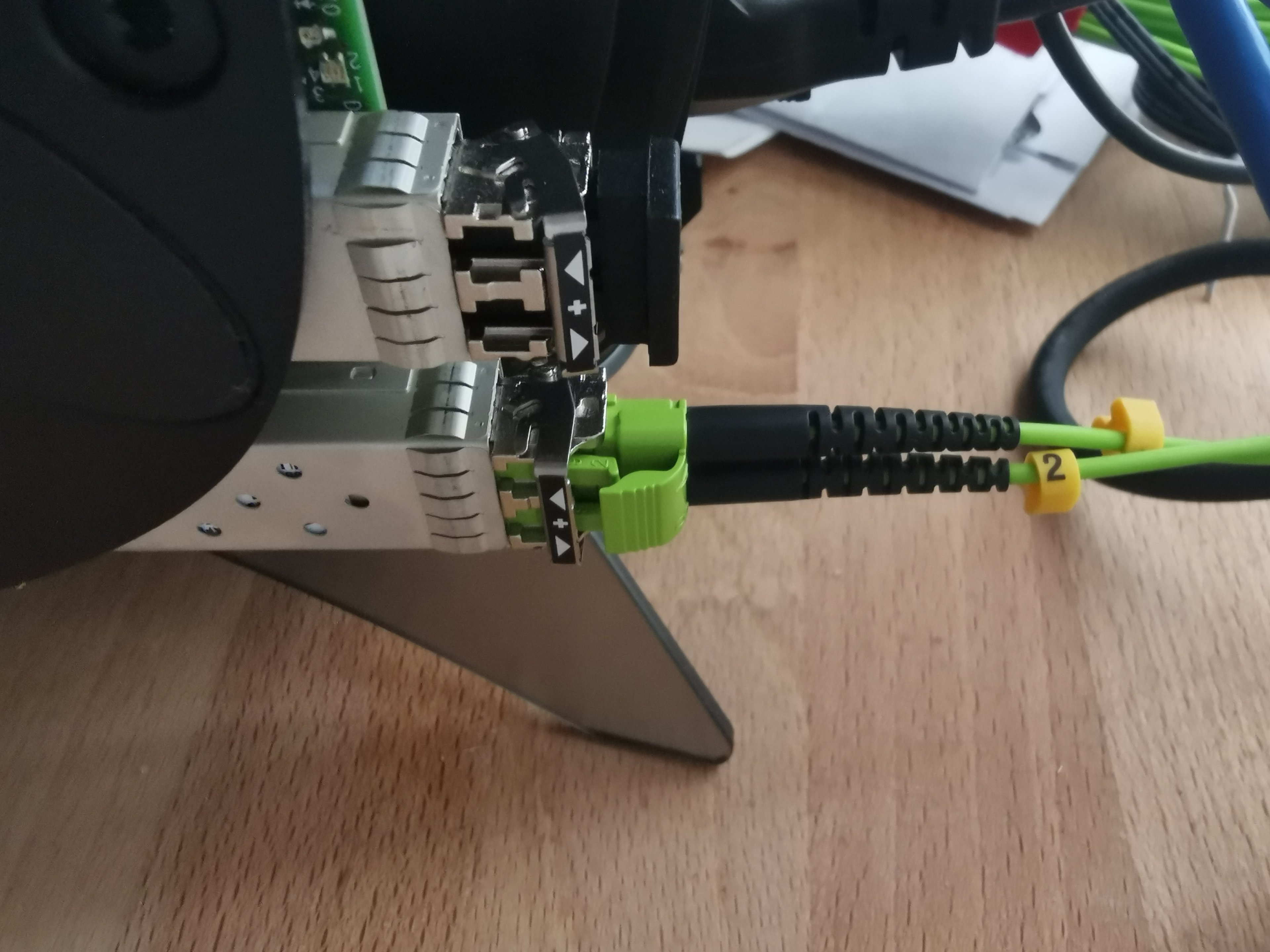 Office-PC mit beschränkten Maßen | ComputerBase Forum